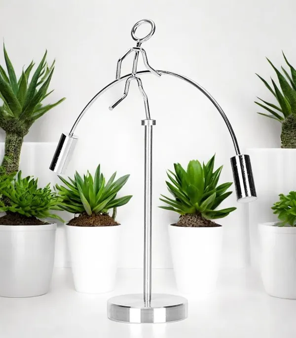 Himalayan Melody Silver Single Feet Steel Pole Balancing Man